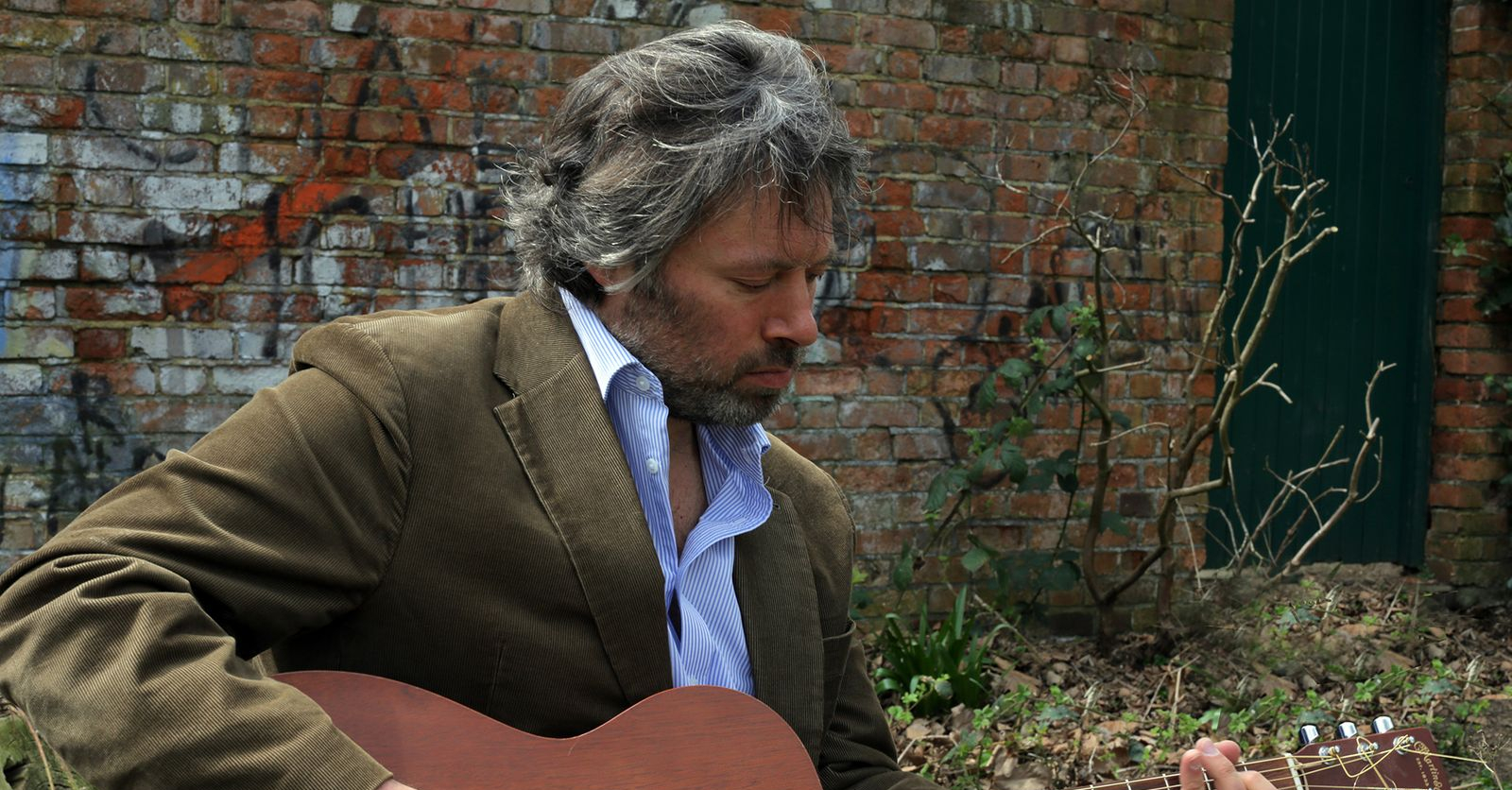 Interview: Darren talks Fag Ash and Beer with guitarist/singer ...